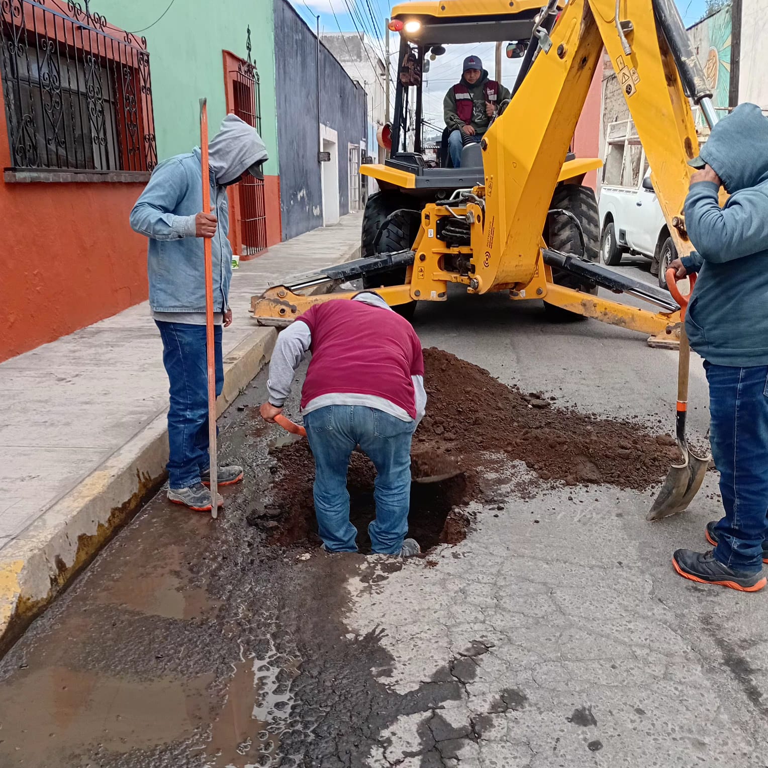 Encuadre - Sosapach atiende fuga de agua en la cabecera municipal de ...